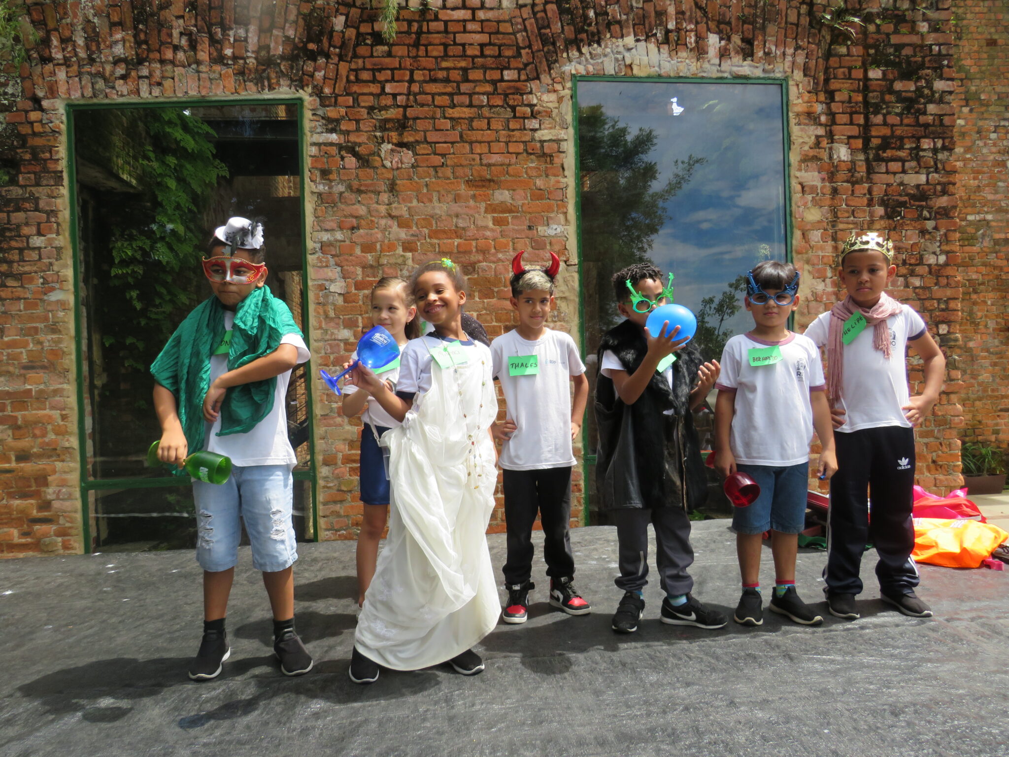Um Parque com as Crianças - Exploradores de la ciudad AC